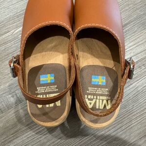 MIA | Shoes | Mia Alma Luggage Leather Genuine Anatomisk Swedish Clogs ...